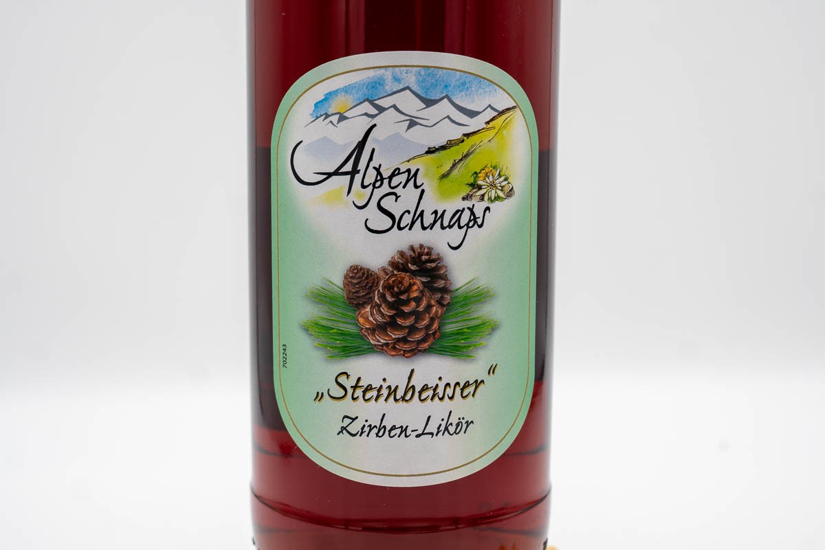 Zirbenschnaps » Zirbenholz - Alles zum Thema Zirbenholz